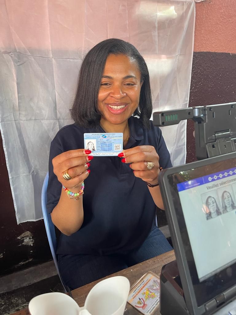 Enrôlement des électeurs : Mado Madiya s'est acquittée de son droit ...
